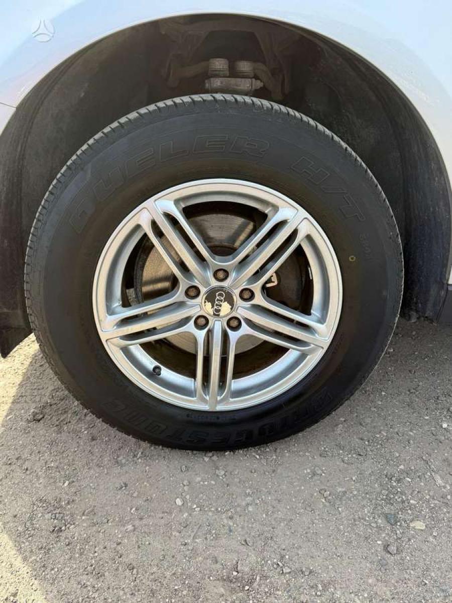 Pelēks Audi Q5 2010 Utena, ar dzinēja tilpumu 1.97 L un nobraukumu 260 tūkst. km par 7600 €, foto 21 vietnē AUTOMOTO.COM.LV