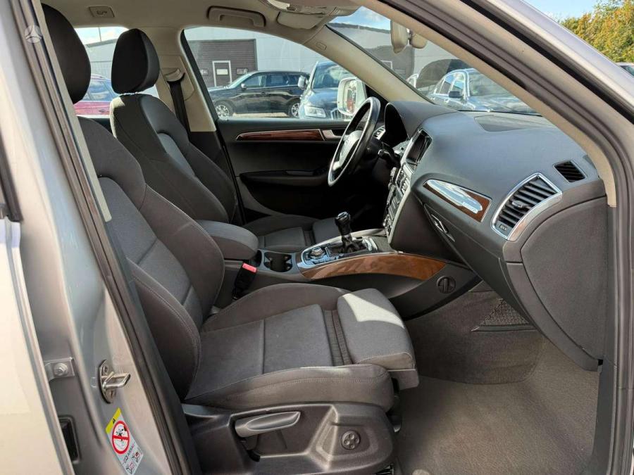 Pelēks Audi Q5 2010 Utena, ar dzinēja tilpumu 1.97 L un nobraukumu 260 tūkst. km par 7700 €, foto 22 vietnē AUTOMOTO.COM.LV