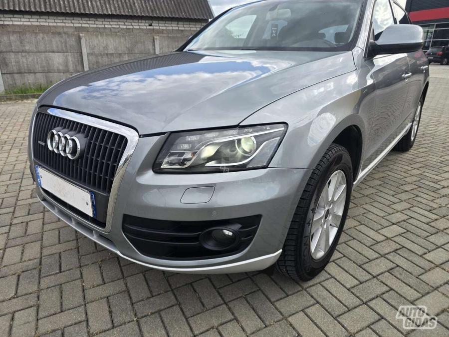 Grey Audi Q5 2010 in Taurage, with an engine capacity of 2.00 L and mileage of 208 thousand km for 8900 €, photo 4 on AUTOMOTO.COM.LV