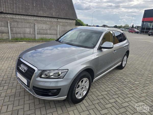 Pelēks Audi Q5 2010 Tauragė, ar dzinēja tilpumu 2.00 L un nobraukumu 208 tūkst. km par 8900 €, foto 1 vietnē AUTOMOTO.COM.LV
