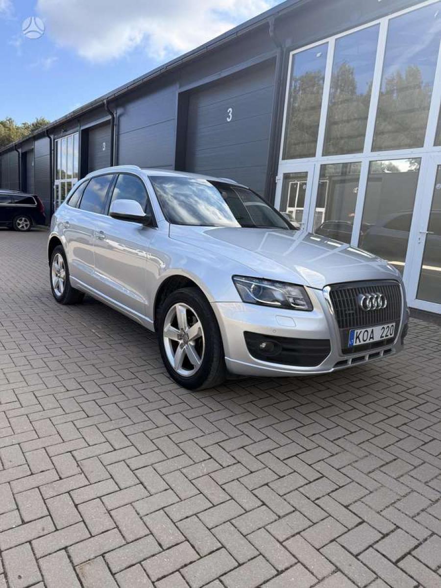 Grey Audi Q5 2010 in Kaunas, with an engine capacity of 1.97 L and mileage of 350 thousand km for 9700 €, photo 3 on AUTOMOTO.COM.LV