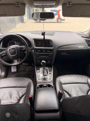 Grey Audi Q5 2010 in Kaunas, with an engine capacity of 1.97 L and mileage of 350 thousand km for 9700 €, photo 6 on AUTOMOTO.COM.LV