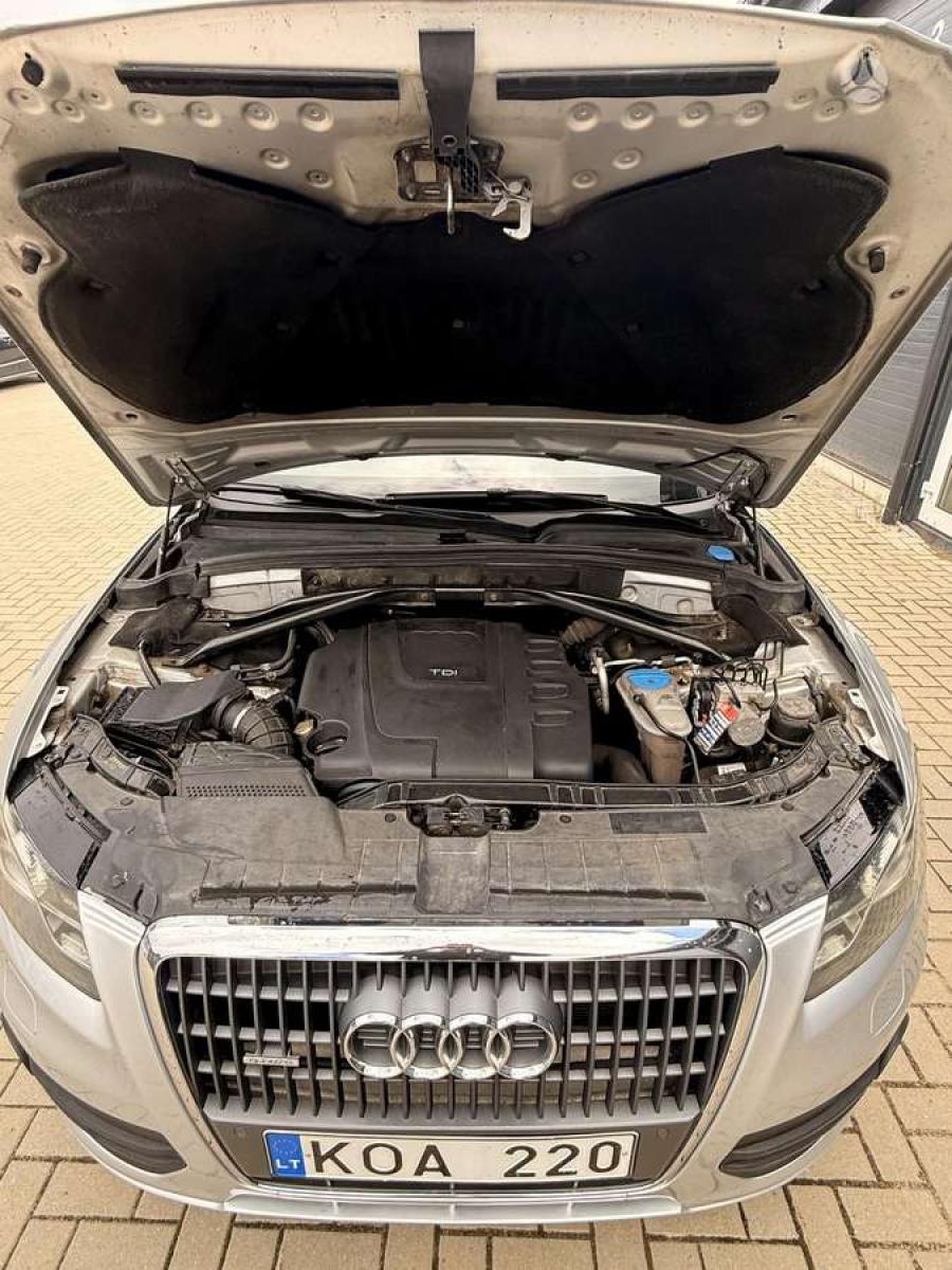 Grey Audi Q5 2010 in Kaunas, with an engine capacity of 1.97 L and mileage of 350 thousand km for 9700 €, photo 10 on AUTOMOTO.COM.LV