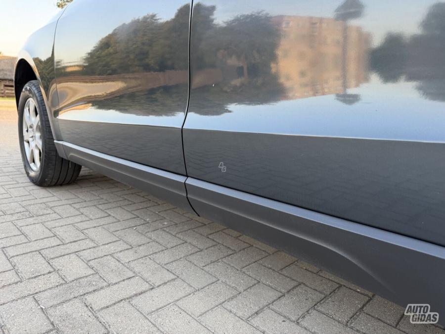Grey Audi Q5 2010 in Kaisiadorys, with an engine capacity of 2.00 L and mileage of 353 thousand km for 7350 €, photo 16 on AUTOMOTO.COM.LV