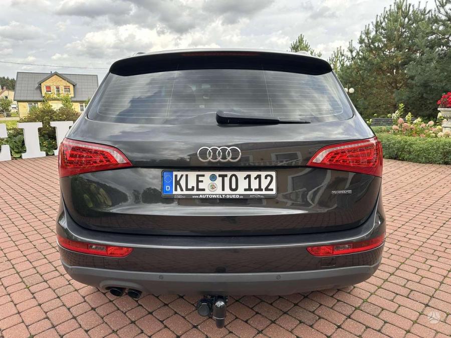 Pelēks Audi Q5 2010 Kelmė, ar dzinēja tilpumu 1.97 L un nobraukumu 262 tūkst. km par 9000 €, foto 7 vietnē AUTOMOTO.COM.LV