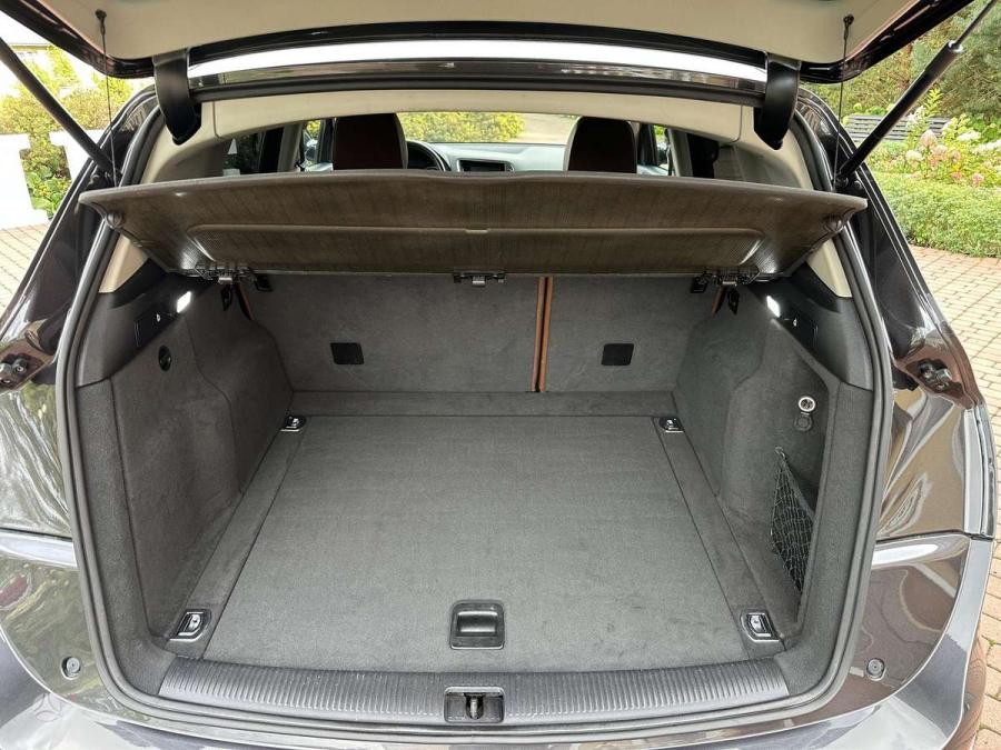 Pelēks Audi Q5 2010 Kelmė, ar dzinēja tilpumu 1.97 L un nobraukumu 262 tūkst. km par 9000 €, foto 9 vietnē AUTOMOTO.COM.LV