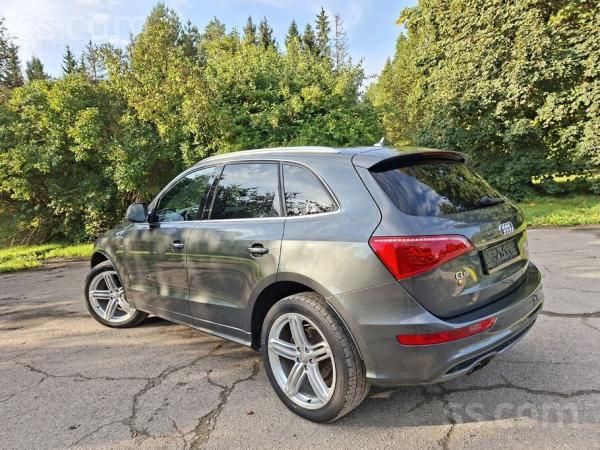 Grey Audi Q5 2010 in Dobele, with an engine capacity of 2.00 L and mileage of 194 thousand km for 10290 €, photo 6 on AUTOMOTO.COM.LV