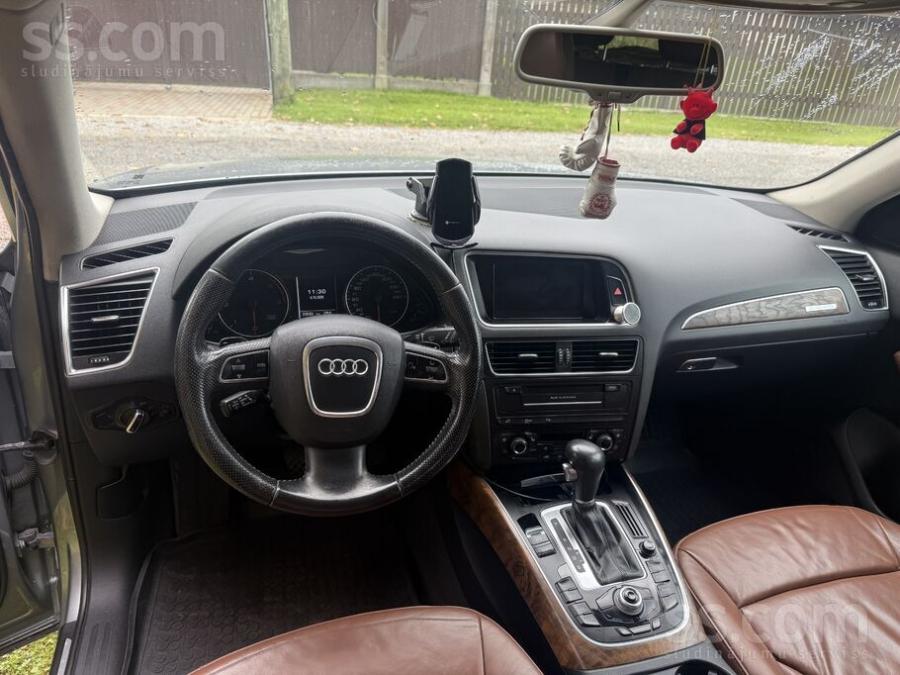 Pelēks Audi Q5 2010 Rīga, ar dzinēja tilpumu 3.00 L un nobraukumu 278 tūkst. km par 10150 €, foto 9 vietnē AUTOMOTO.COM.LV