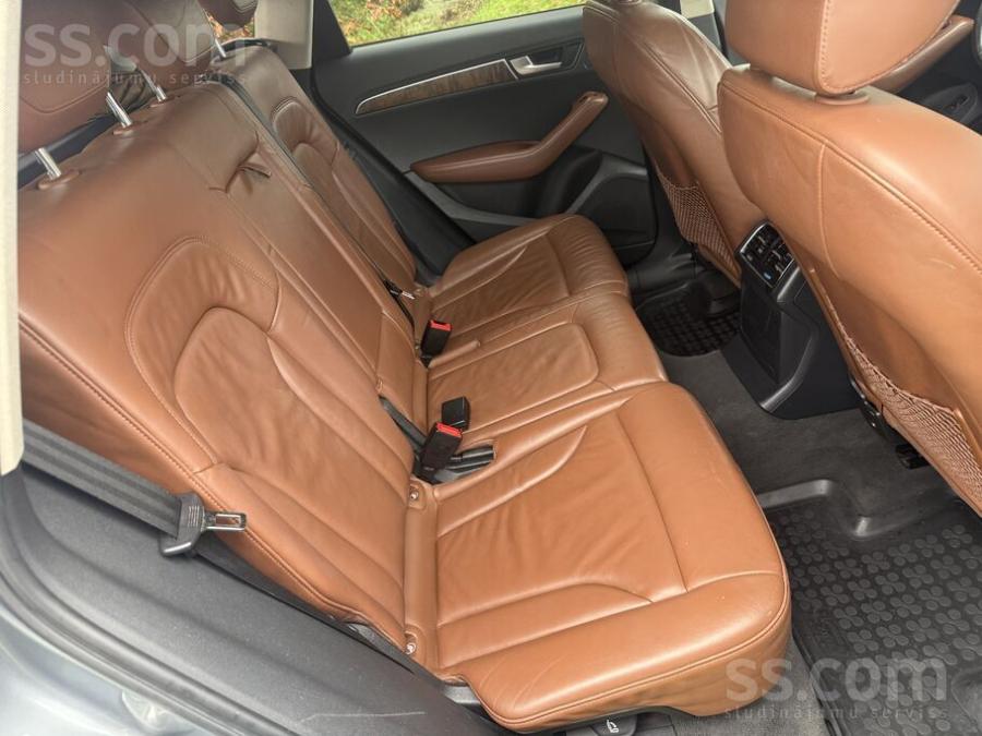 Pelēks Audi Q5 2010 Rīga, ar dzinēja tilpumu 3.00 L un nobraukumu 278 tūkst. km par 10150 €, foto 11 vietnē AUTOMOTO.COM.LV