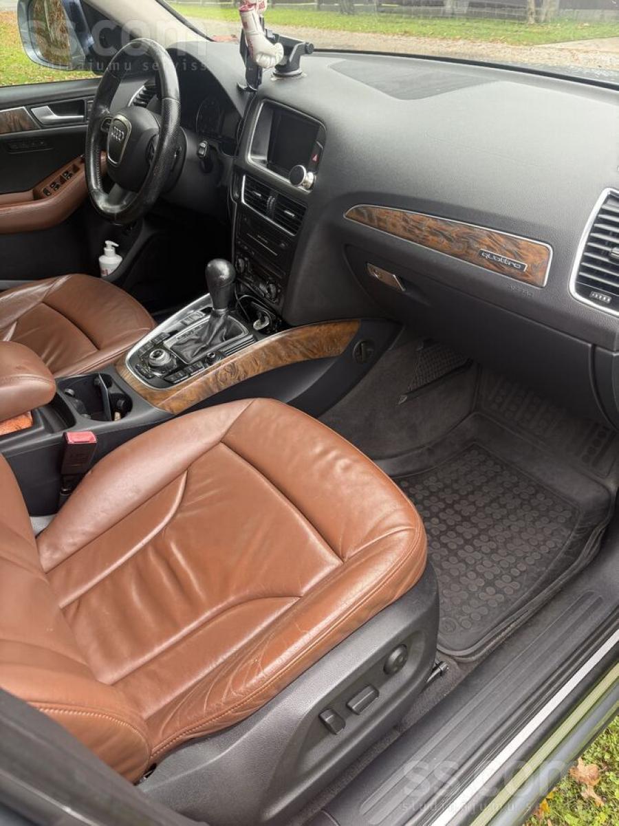 Pelēks Audi Q5 2010 Rīga, ar dzinēja tilpumu 3.00 L un nobraukumu 278 tūkst. km par 10150 €, foto 12 vietnē AUTOMOTO.COM.LV