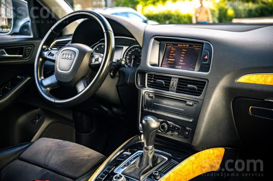 Grey Audi Q5 2010 in Riga, with an engine capacity of 3.00 L and mileage of 504 thousand km for 4990 €, photo 8 on AUTOMOTO.COM.LV
