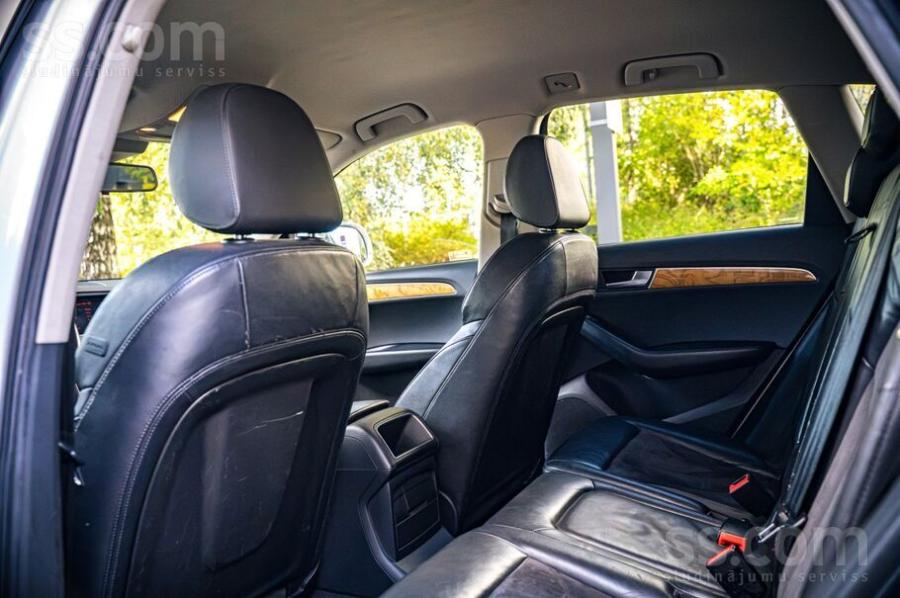 Grey Audi Q5 2010 in Riga, with an engine capacity of 3.00 L and mileage of 504 thousand km for 4990 €, photo 16 on AUTOMOTO.COM.LV