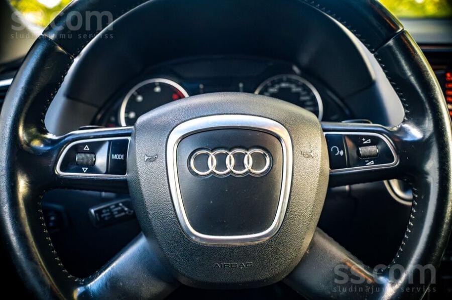 Grey Audi Q5 2010 in Riga, with an engine capacity of 3.00 L and mileage of 504 thousand km for 4990 €, photo 18 on AUTOMOTO.COM.LV