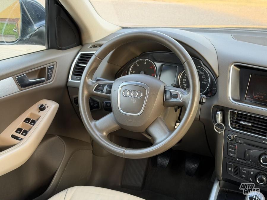 Grey Audi Q5 2010 in Kaisiadorys, with an engine capacity of 2.00 L and mileage of 353 thousand km for 7200 €, photo 28 on AUTOMOTO.COM.LV