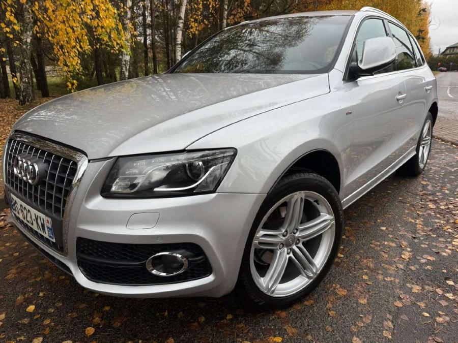 Grey Audi Q5 2011 in Vilnius, with an engine capacity of 1.97 L and mileage of 193 thousand km for 9870 €, photo 1 on AUTOMOTO.COM.LV