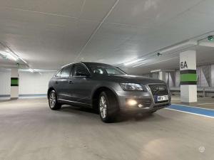 Grey Audi Q5 2011 in Vilnius, with an engine capacity of 1.98 L and mileage of 134 thousand km for 10000 €, photo 2 on AUTOMOTO.COM.LV