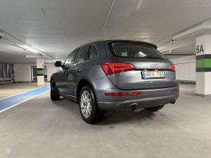 Grey Audi Q5 2011 in Vilnius, with an engine capacity of 1.98 L and mileage of 134 thousand km for 10000 €, photo 4 on AUTOMOTO.COM.LV