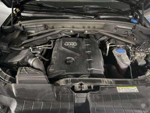 Grey Audi Q5 2011 in Vilnius, with an engine capacity of 1.98 L and mileage of 134 thousand km for 10000 €, photo 12 on AUTOMOTO.COM.LV