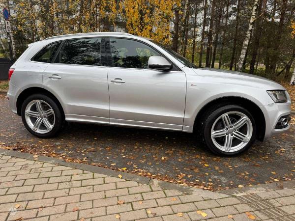 Grey Audi Q5 2011 in Vilnius, with an engine capacity of 1.97 L and mileage of 193 thousand km for 9790 €, photo 9 on AUTOMOTO.COM.LV