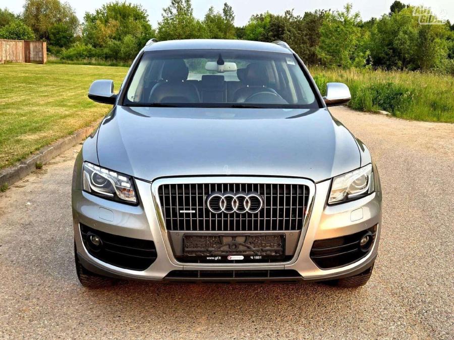 Grey Audi Q5 2011 in Vilnius, with an engine capacity of 2.00 L and mileage of 292 thousand km for 9500 €, photo 2 on AUTOMOTO.COM.LV