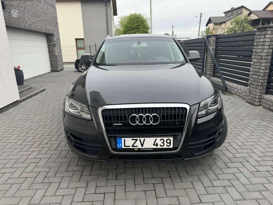 Pelēks Audi Q5 2011 Kauņa, ar dzinēja tilpumu 3.00 L un nobraukumu 430 tūkst. km par 9500 €, foto 4 vietnē AUTOMOTO.COM.LV