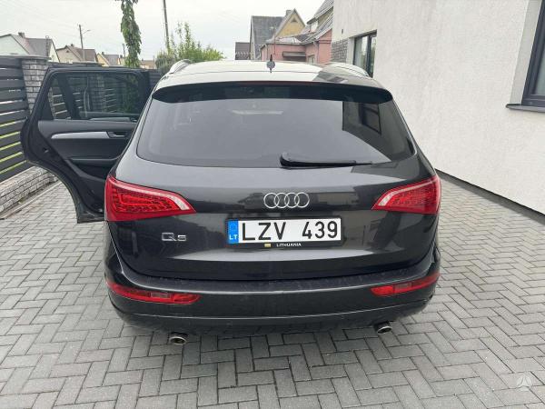 Grey Audi Q5 2011 in Kaunas, with an engine capacity of 3.00 L and mileage of 430 thousand km for 9500 €, photo 7 on AUTOMOTO.COM.LV