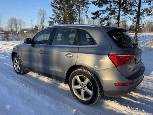 Pelēks Audi Q5 2011 Viļņa, ar dzinēja tilpumu 2.97 L un nobraukumu 253 tūkst. km par 8650 €, foto 7 vietnē AUTOMOTO.COM.LV