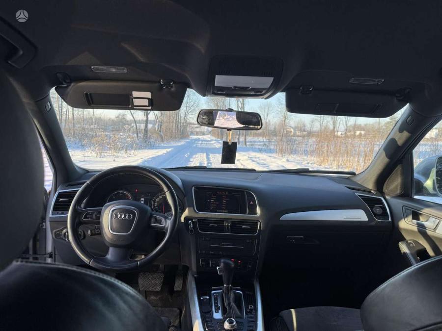 Pelēks Audi Q5 2011 Viļņa, ar dzinēja tilpumu 2.97 L un nobraukumu 253 tūkst. km par 8650 €, foto 13 vietnē AUTOMOTO.COM.LV