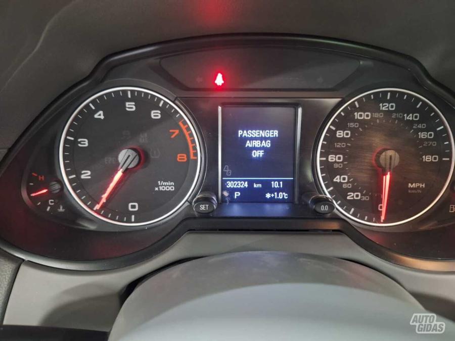 Grey Audi Q5 2011 in Vilnius, with an engine capacity of 2.00 L and mileage of 302 thousand km for 4800 €, photo 11 on AUTOMOTO.COM.LV