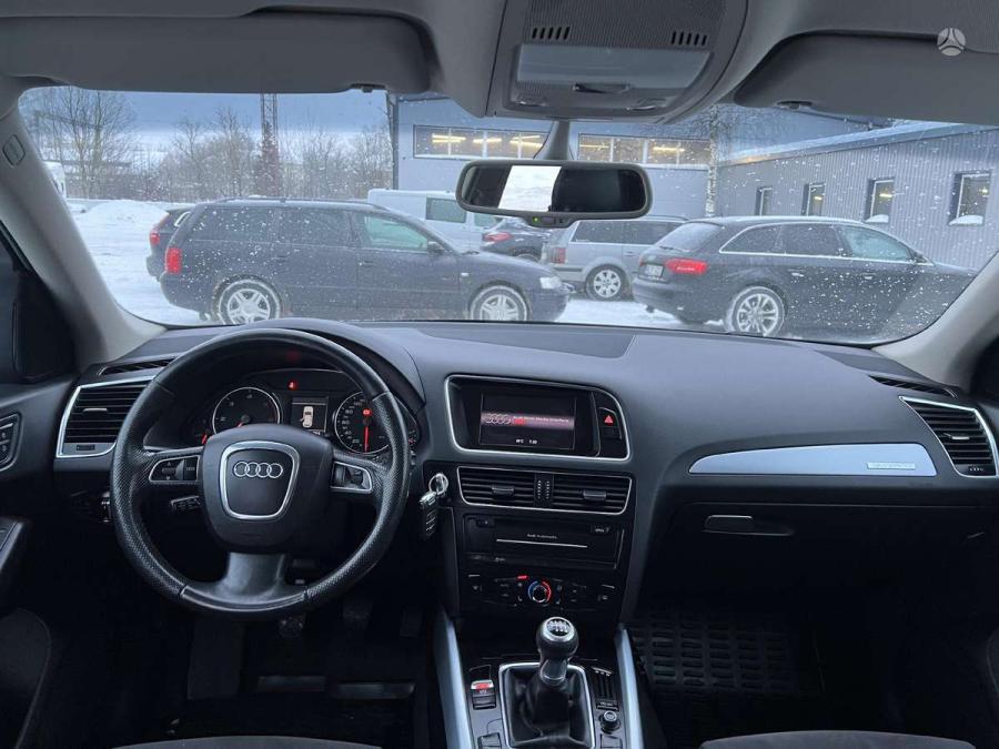 Grey Audi Q5 2011 in Telschi, with an engine capacity of 1.97 L and mileage of 280 thousand km for 7900 €, photo 15 on AUTOMOTO.COM.LV