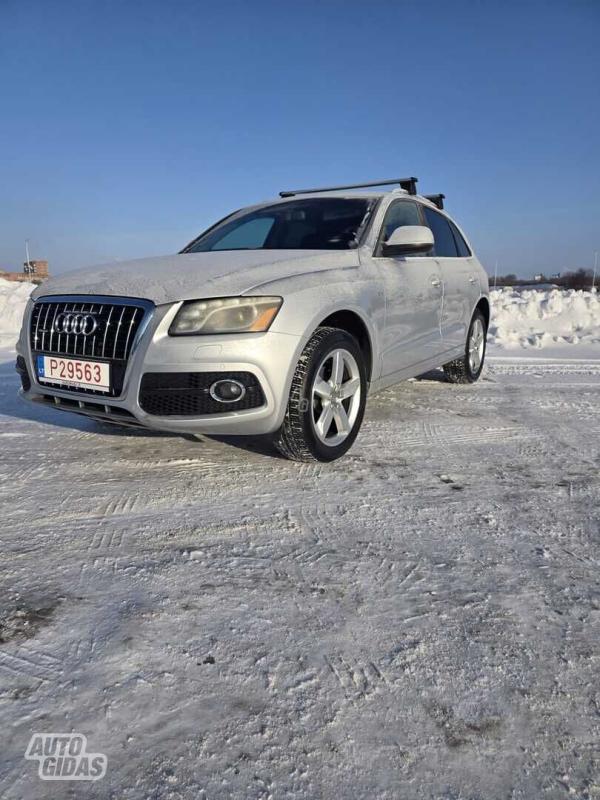 Grey Audi Q5 2011 in Klaipeda, with an engine capacity of 3.20 L and mileage of 253 thousand km for 8000 €, photo 3 on AUTOMOTO.COM.LV