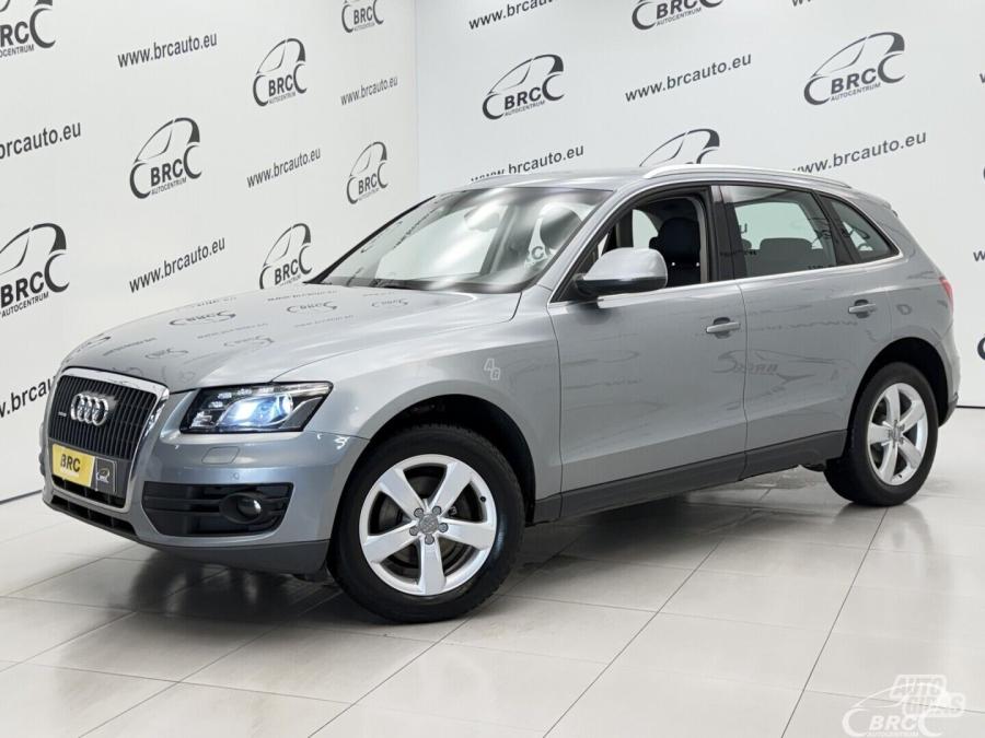 Grey Audi Q5 2011 in Avizieniai, with an engine capacity of 2.00 L and mileage of 329 thousand km for 7950 €, photo 1 on AUTOMOTO.COM.LV