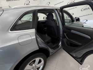 Grey Audi Q5 2011 in Avizieniai, with an engine capacity of 2.00 L and mileage of 329 thousand km for 7950 €, photo 12 on AUTOMOTO.COM.LV