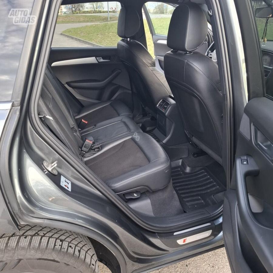 Pelēks Audi Q5 2011 Marijampole, ar dzinēja tilpumu 2.00 L un nobraukumu 309 tūkst. km par 10500 €, foto 11 vietnē AUTOMOTO.COM.LV