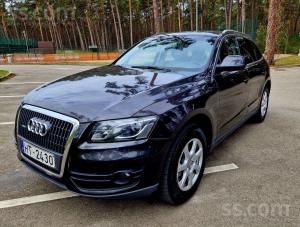 Pelēks Audi Q5 2011 Jūrmala, ar dzinēja tilpumu 2.00 L un nobraukumu 318 tūkst. km par 7150 €, foto  vietnē AUTOMOTO.COM.LV