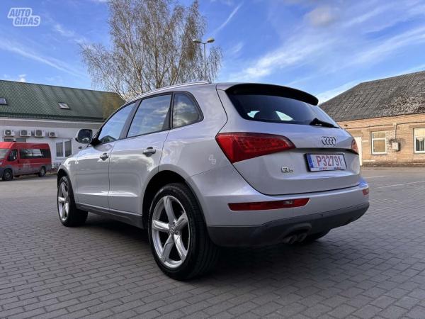 Grey Audi Q5 2011 in Telschi, with an engine capacity of 2.00 L and mileage of 225 thousand km for 9999 €, photo 4 on AUTOMOTO.COM.LV
