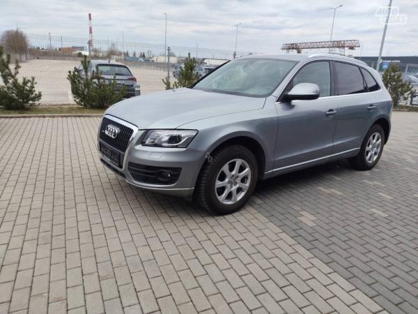 Grey Audi Q5 2011 in Siauliai, with an engine capacity of 2.00 L and mileage of 224 thousand km for 9700 €, photo 1 on AUTOMOTO.COM.LV