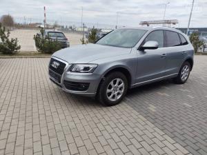 Grey Audi Q5 2011 in Siauliai, with an engine capacity of 2.00 L and mileage of 224 thousand km for 9700 €, photo  on AUTOMOTO.COM.LV