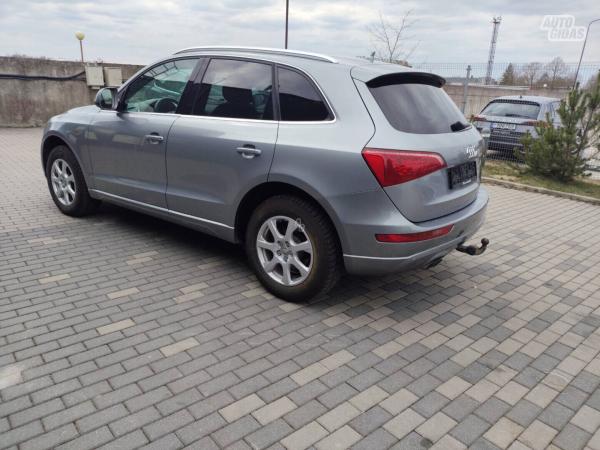 Grey Audi Q5 2011 in Siauliai, with an engine capacity of 2.00 L and mileage of 224 thousand km for 9700 €, photo 3 on AUTOMOTO.COM.LV