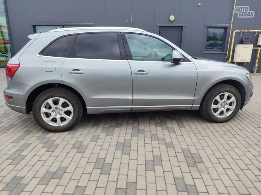 Pelēks Audi Q5 2011 Šauļi, ar dzinēja tilpumu 2.00 L un nobraukumu 224 tūkst. km par 9700 €, foto 7 vietnē AUTOMOTO.COM.LV