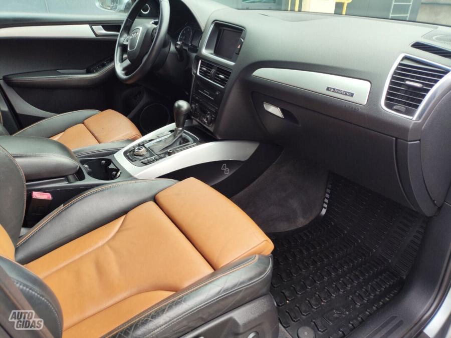 Pelēks Audi Q5 2011 Šauļi, ar dzinēja tilpumu 2.00 L un nobraukumu 224 tūkst. km par 9700 €, foto 14 vietnē AUTOMOTO.COM.LV