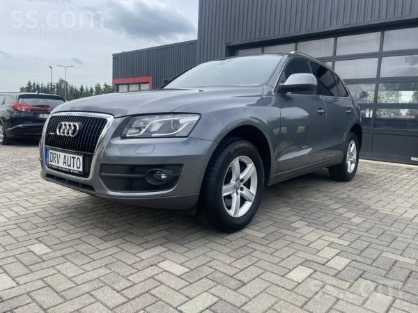 Grey Audi Q5 2011 in Ogre, with an engine capacity of 3.00 L and mileage of 255 thousand km for 11470 €, photo 1 on AUTOMOTO.COM.LV