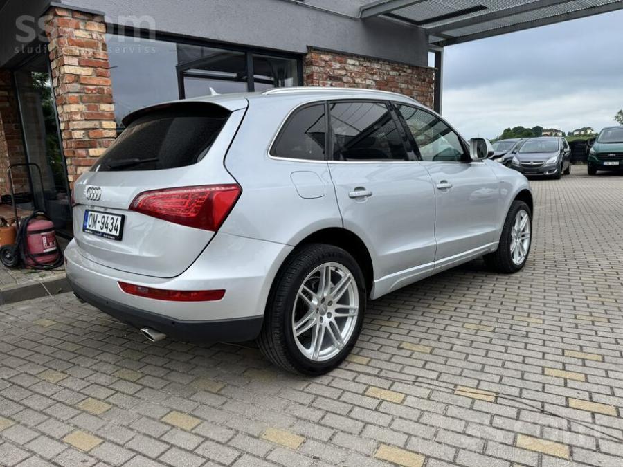 Grey Audi Q5 2011 in Talsi, with an engine capacity of 3.00 L and mileage of 195 thousand km for 11999 €, photo 6 on AUTOMOTO.COM.LV