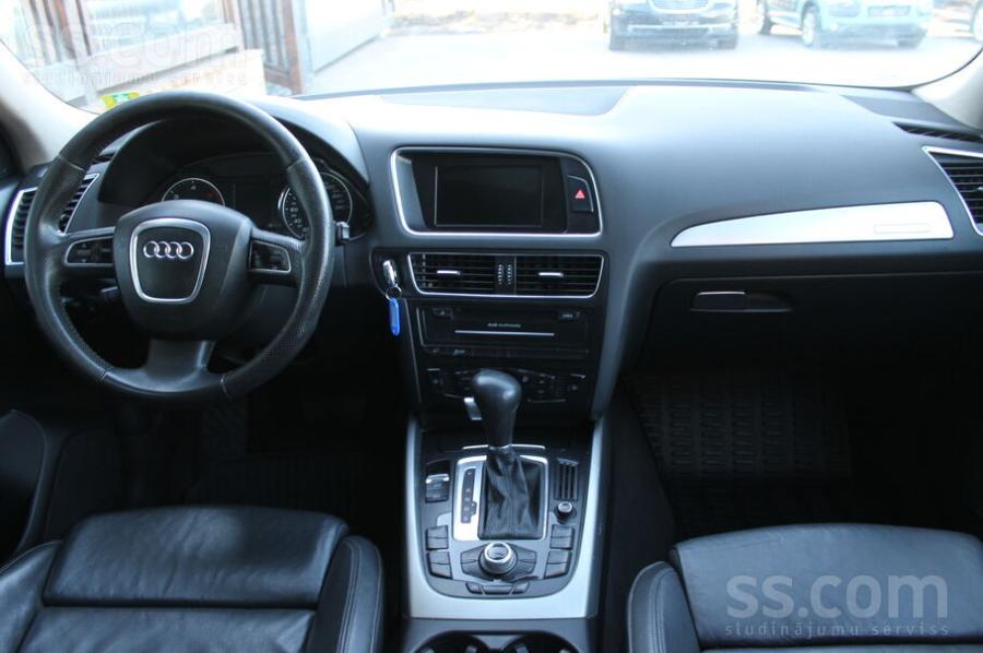 Grey Audi Q5 2011 in Riga, with an engine capacity of 3.00 L and mileage of 0 thousand km for 9290 €, photo 19 on AUTOMOTO.COM.LV