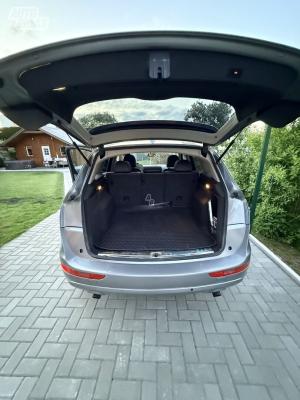 Pelēks Audi Q5 2011 Viļņa, ar dzinēja tilpumu 2.00 L un nobraukumu 313 tūkst. km par 7500 €, foto 3 vietnē AUTOMOTO.COM.LV