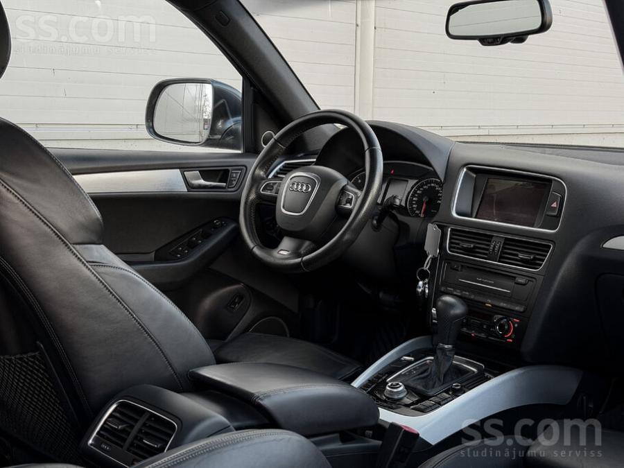 Pelēks Audi Q5 2011 Rīga, ar dzinēja tilpumu 3.00 L un nobraukumu 0 tūkst. km par 11990 €, foto 21 vietnē AUTOMOTO.COM.LV