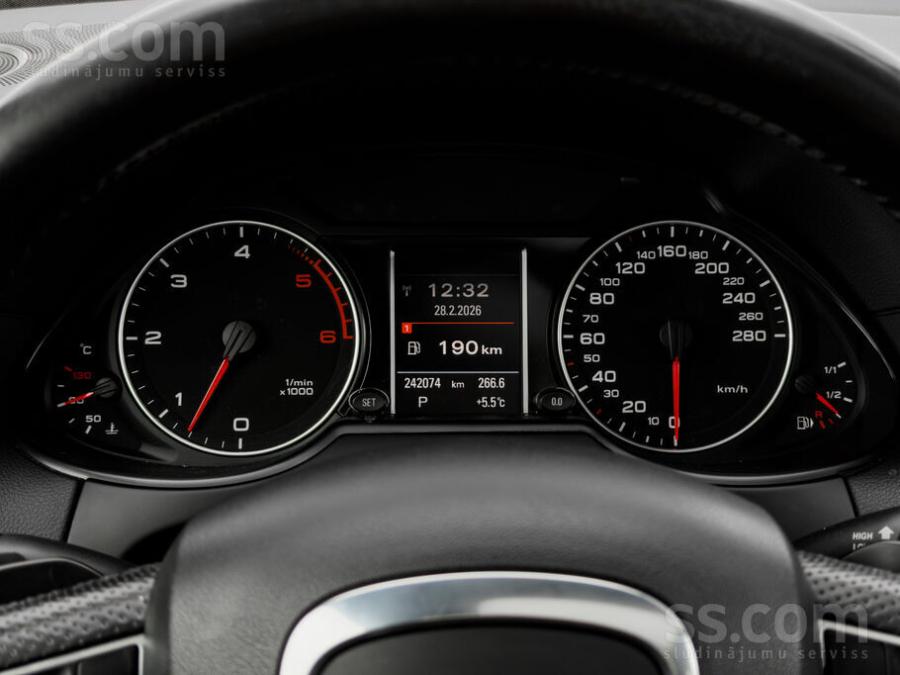 Pelēks Audi Q5 2011 Rīga, ar dzinēja tilpumu 3.00 L un nobraukumu 0 tūkst. km par 11990 €, foto 22 vietnē AUTOMOTO.COM.LV