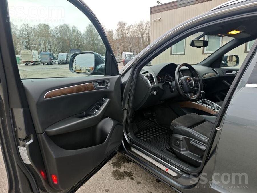 Pelēks Audi Q5 2011 Rīga, ar dzinēja tilpumu 2.00 L un nobraukumu 218 tūkst. km par 10900 €, foto 10 vietnē AUTOMOTO.COM.LV