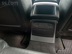 Pelēks Audi Q5 2011 Rīga, ar dzinēja tilpumu 2.00 L un nobraukumu 218 tūkst. km par 10900 €, foto 16 vietnē AUTOMOTO.COM.LV