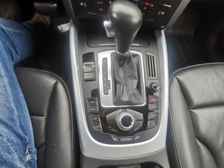 Grey Audi Q5 2011 in Kuldiga, with an engine capacity of 3.00 L and mileage of 189 thousand km for 11400 €, photo 11 on AUTOMOTO.COM.LV